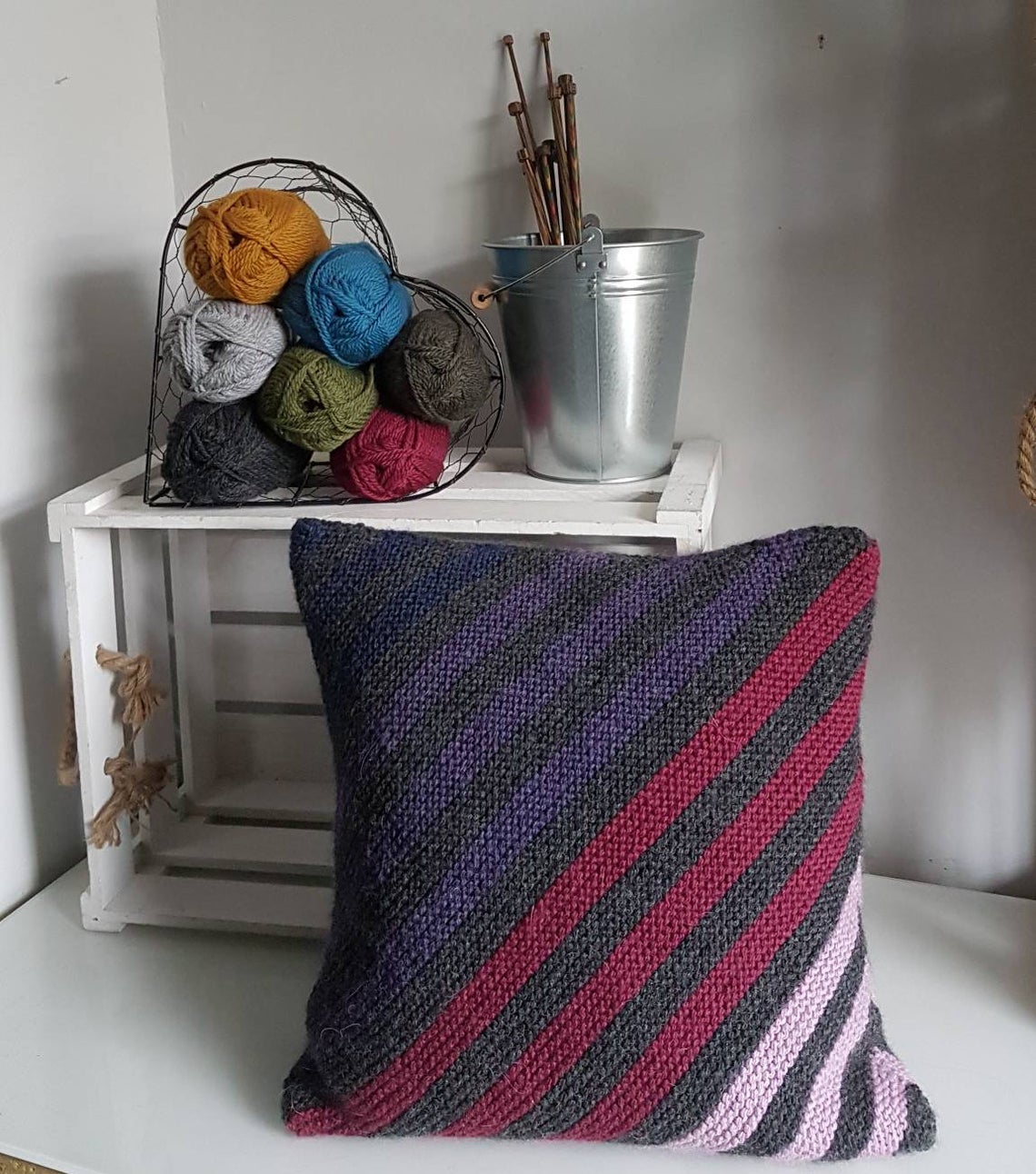 Knit a Simple Striped Garter Stitch Cushion Cover - KnitHacker: Where ...