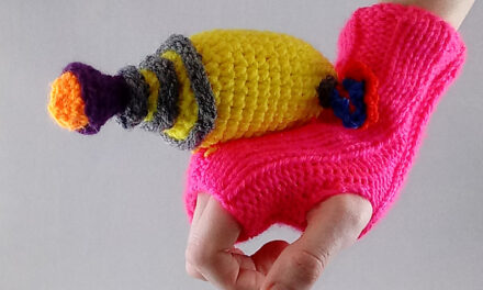 Knitted Redback Spider Puppet Spotted By Kim Tairi - KnitHacker: Where ...