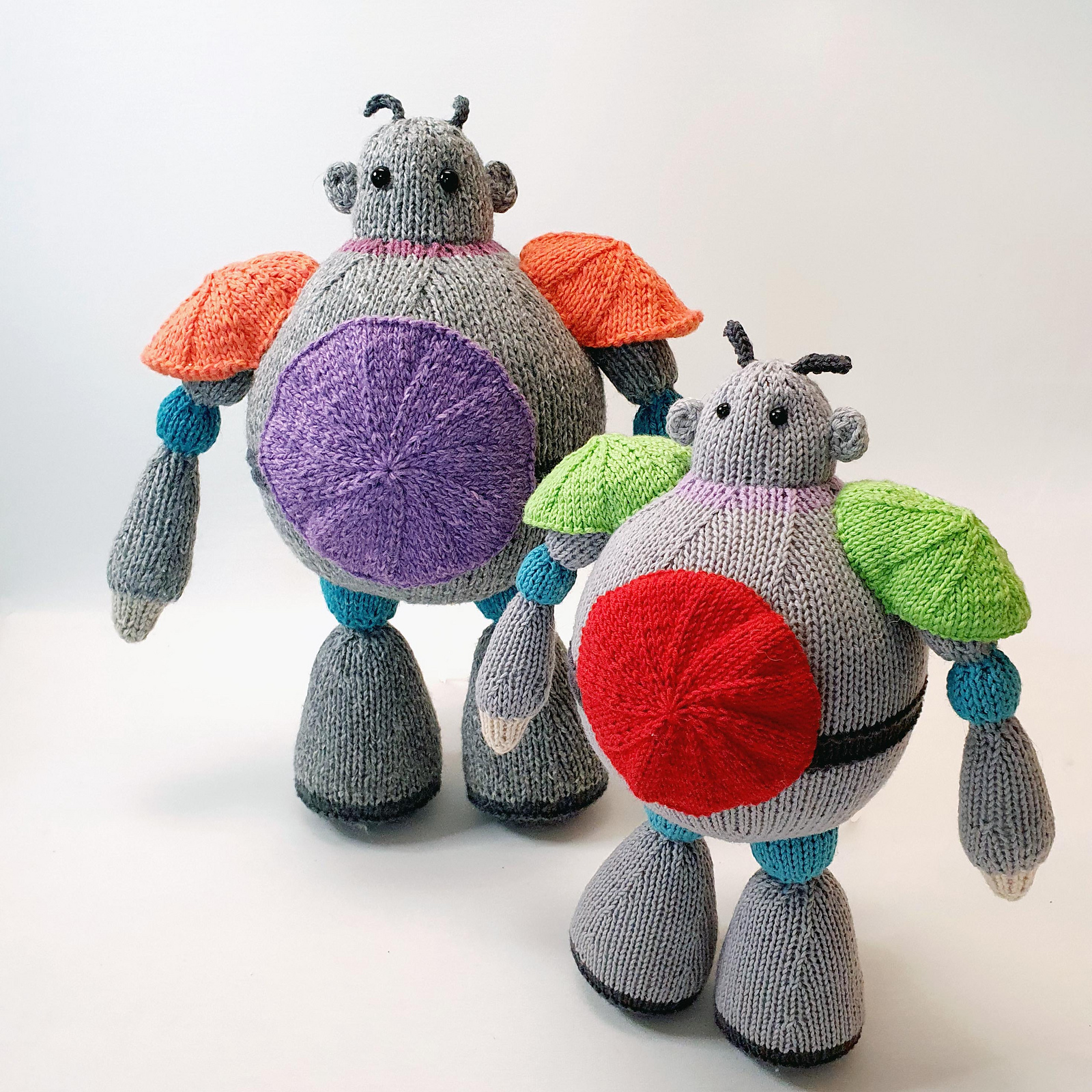 Knit a Round Robot Or Two … Designed By Annie Ahn - KnitHacker