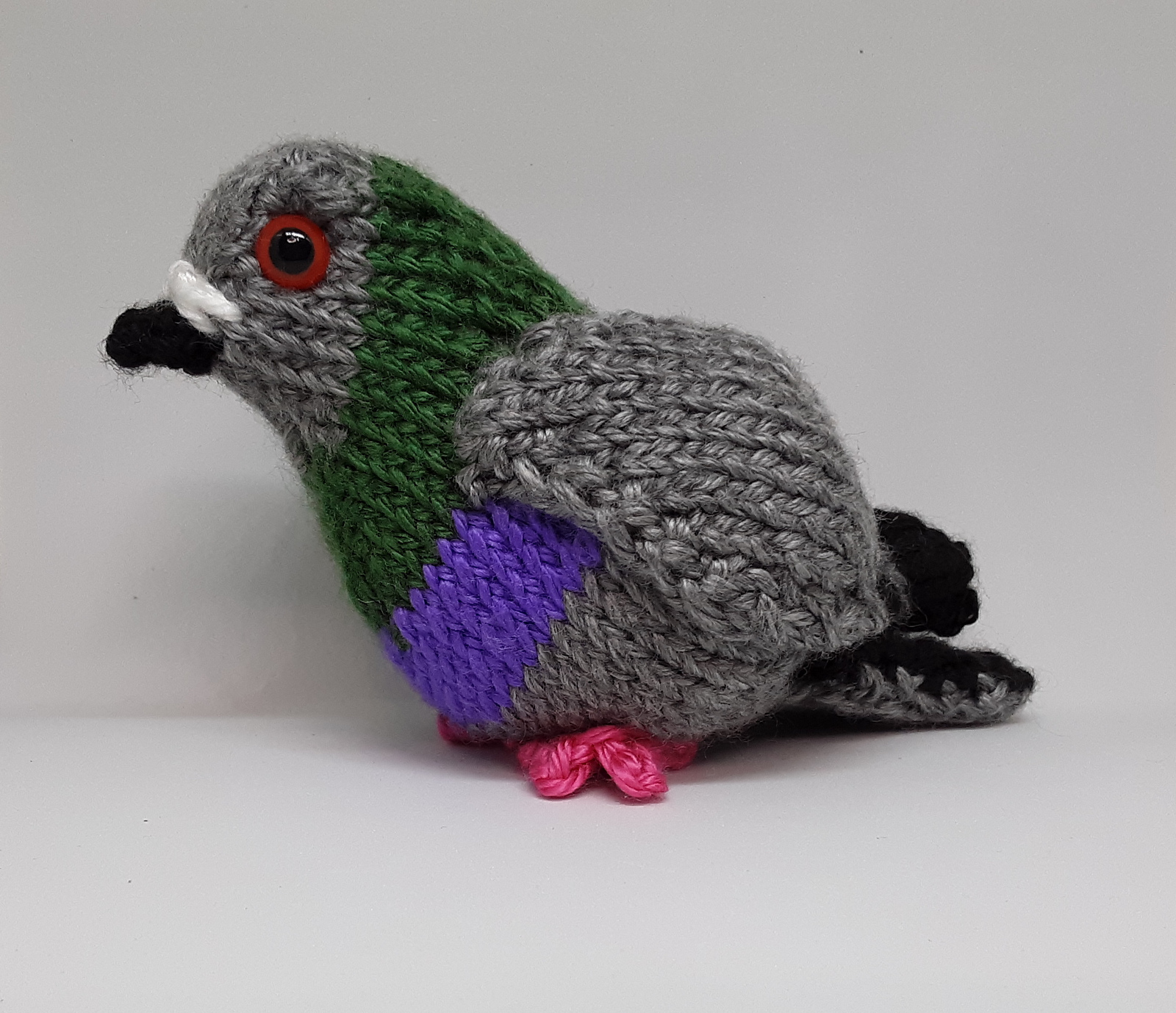 Free Pigeon Pattern For Knitters … Meet Pudgy! | KnitHacker
